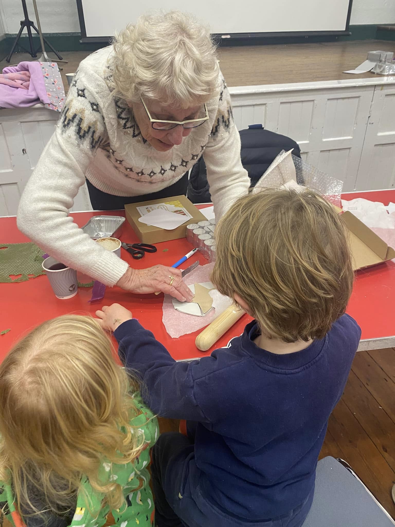 Messy Church – Sherborne Abbey | Dorset