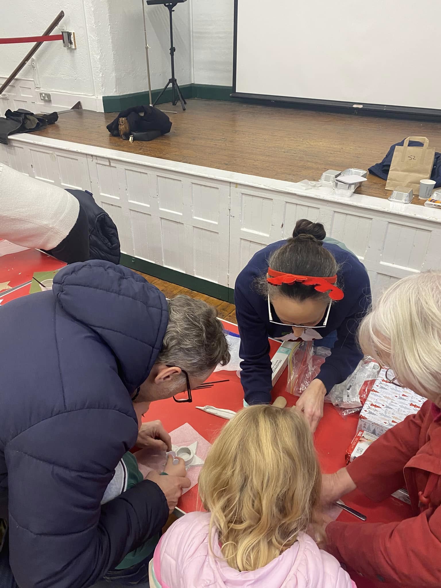 Messy Church – Sherborne Abbey | Dorset